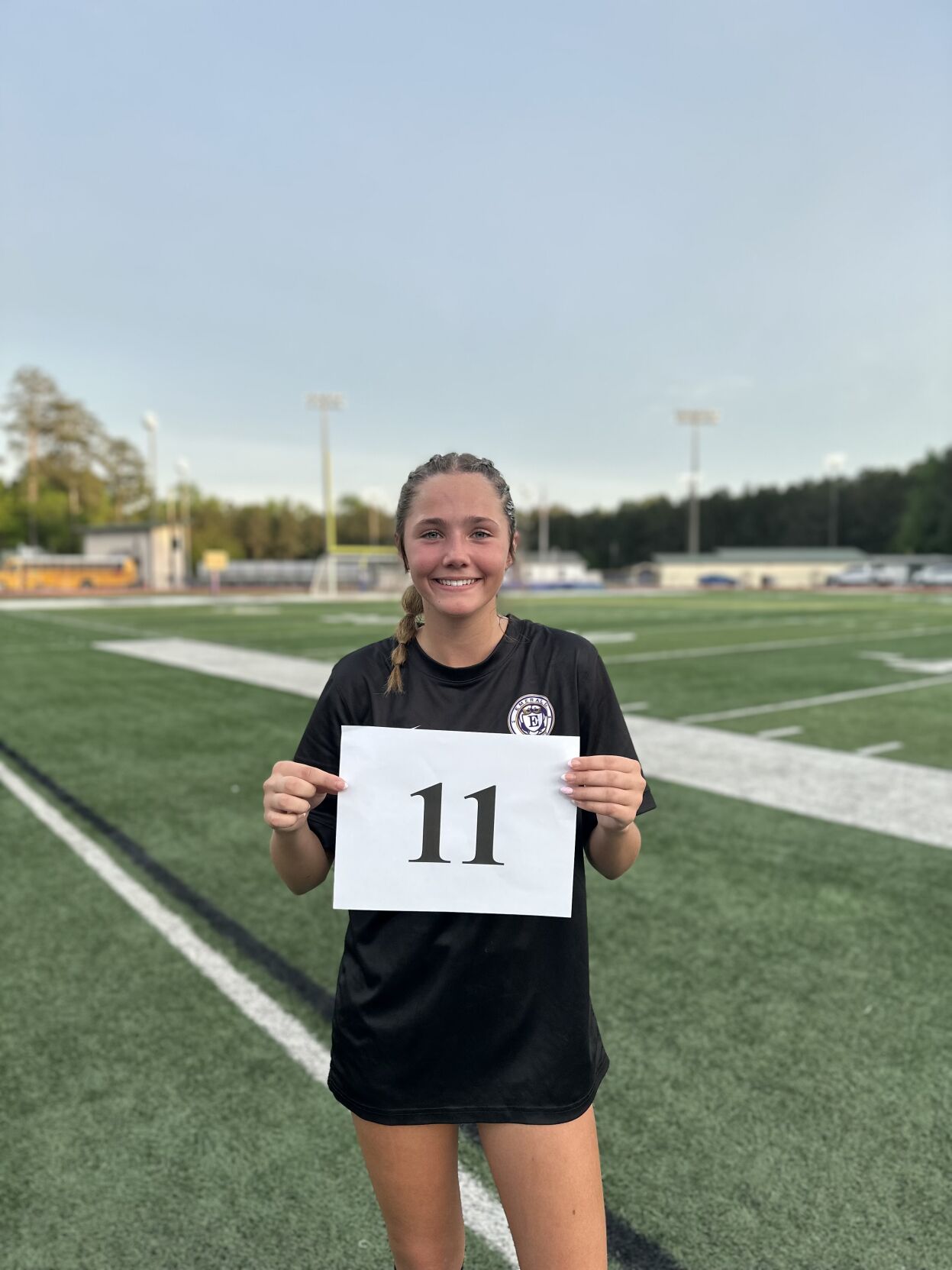 Emerald's Jacey Coates breaks single-game scoring record | Sports ...