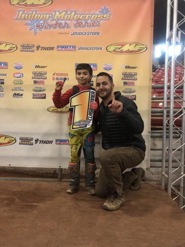 Kade Scott works his way toward Loretta Lynn | Sports | indexjournal.com