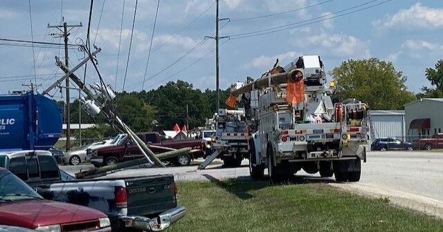 200-plus lose power after utility pole falls | News | indexjournal.com