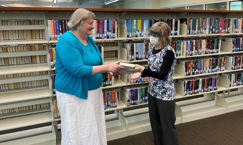 Longtime Greenwood library director to retire | News | indexjournal.com