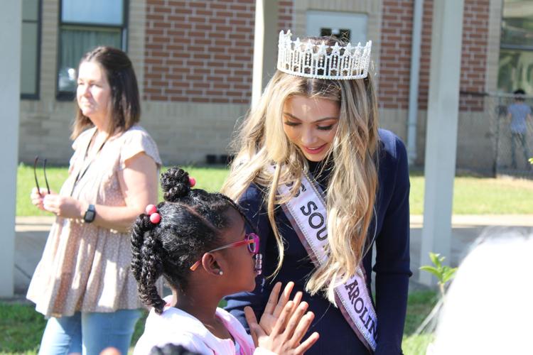 Miss SC Kirby Self visits Mathews to talk sustainability | News ...