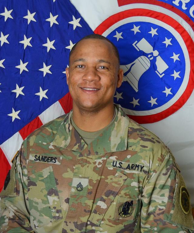 Military News -- Sanders arrives at Indianapolis Army Recruiting ...