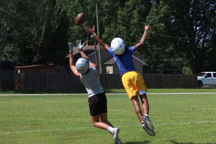 Flashes, Chiefs, Hawks compete in 7-on-7's at Calhoun Falls | Sports ...
