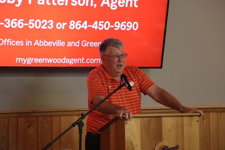 Greenwood TD Club honors 6, welcomes former Clemson SID | Sports ...