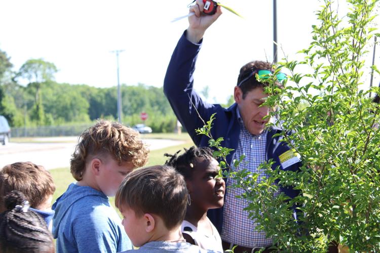 Miss SC Kirby Self visits Mathews to talk sustainability | News ...