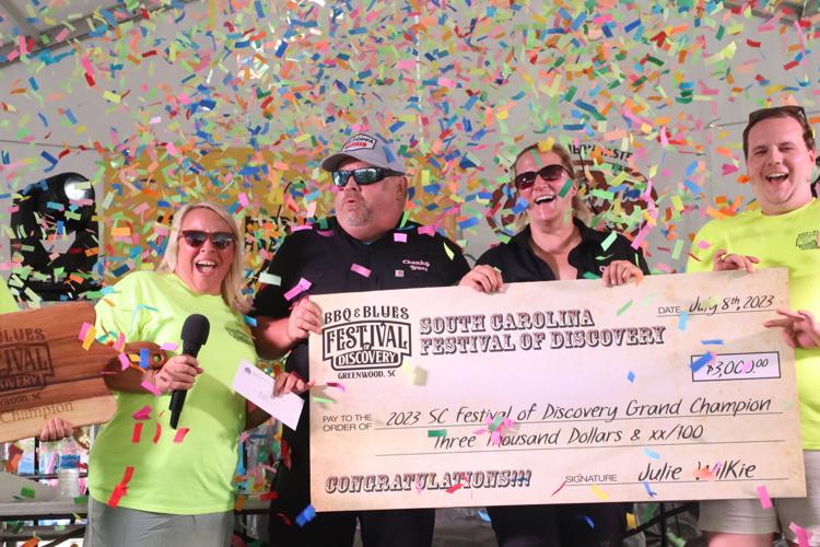 Shower of confetti, standing ovation help bring Festival of Discovery ...