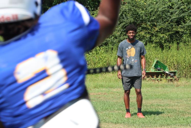 Former Clemson QB Kelly Bryant helps out hometown Blue Flashes | Sports ...