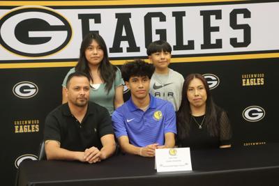 Greenwood's Jose Isaac signs with Lander | Sports | indexjournal.com