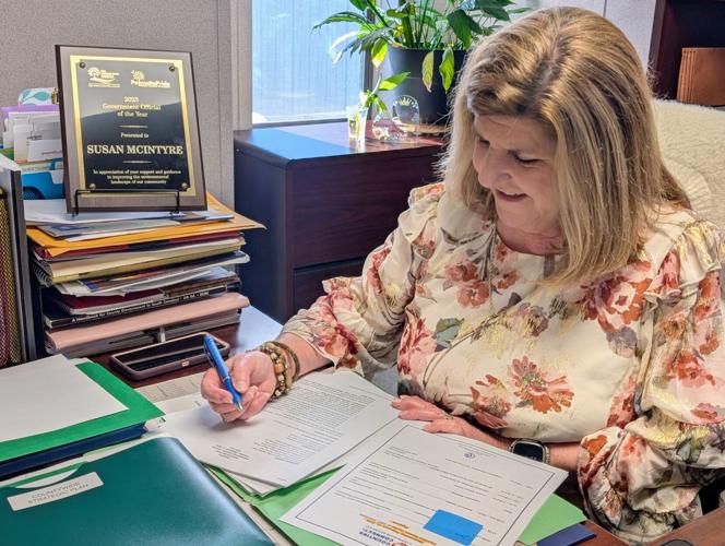 More than a clerk: McIntyre honored for education, environmental ...