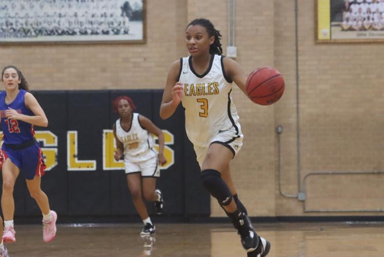 At the heart of it all: Wardlaw leads Greenwood girls basketball ...