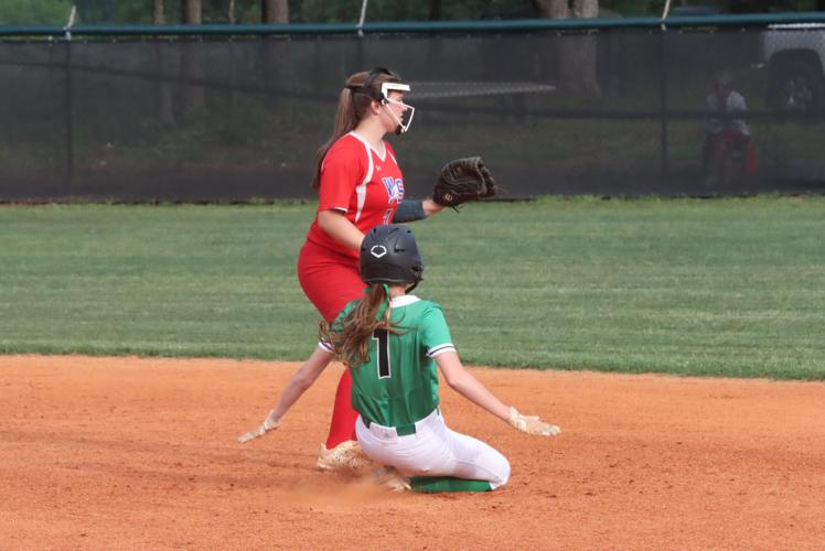 Dixie softball keeps season rolling with win over Wagener-Salley | Sports | indexjournal.com