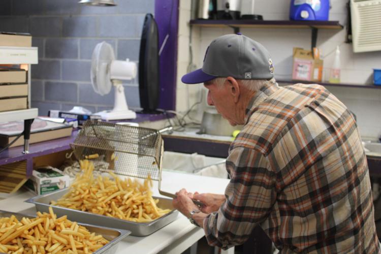 ‘One fine gentleman’: Small has decades-long impact on Hornet sports ...