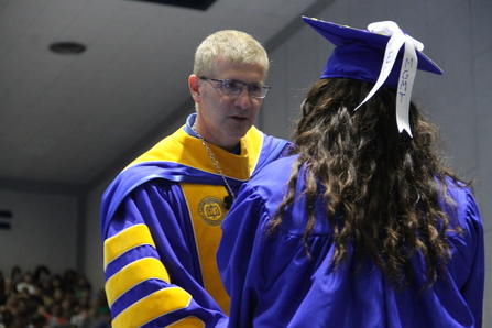 State Justice John Few tells Lander grads to be heroes | News ...