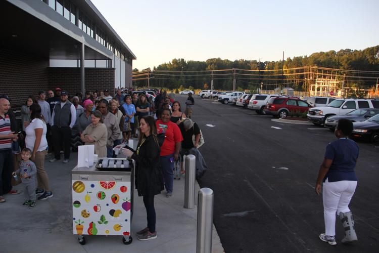Lidl Greenwood opens to fanfare, cheers | Breaking | indexjournal.com