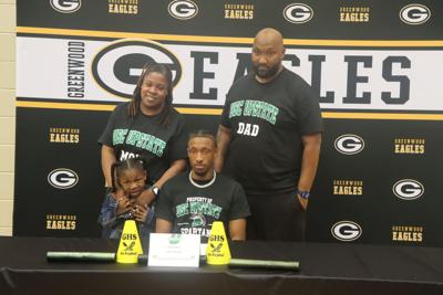 Greenwood hurdler Elijah Ross signs with USC Upstate | Sports ...