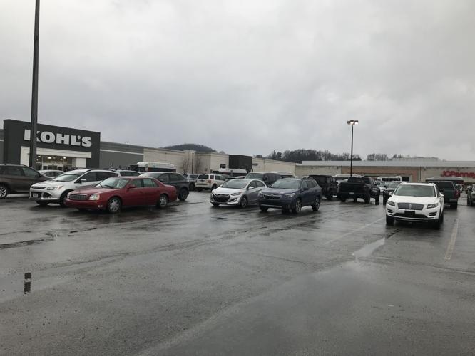 Retail season enters higher gear at area stores | Local News ...
