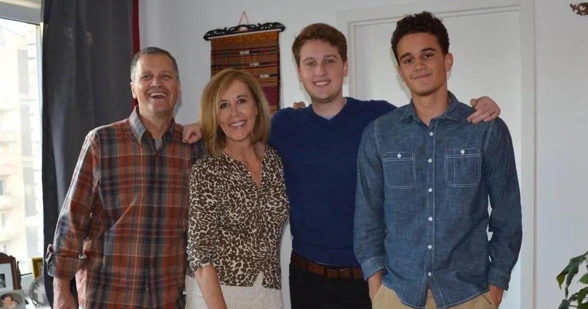 Fogel returns to Pittsburgh; supporters ask privacy for his family ...