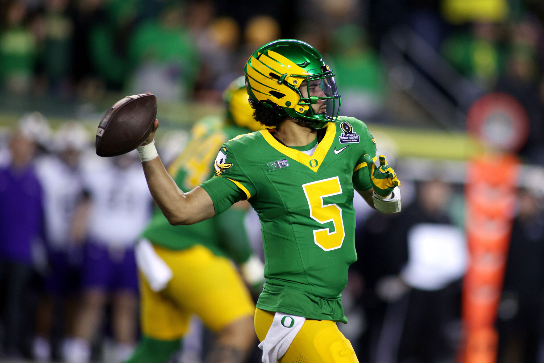 No. 5 Oregon beats No. 19 James Madison 51-34 in College Football ...