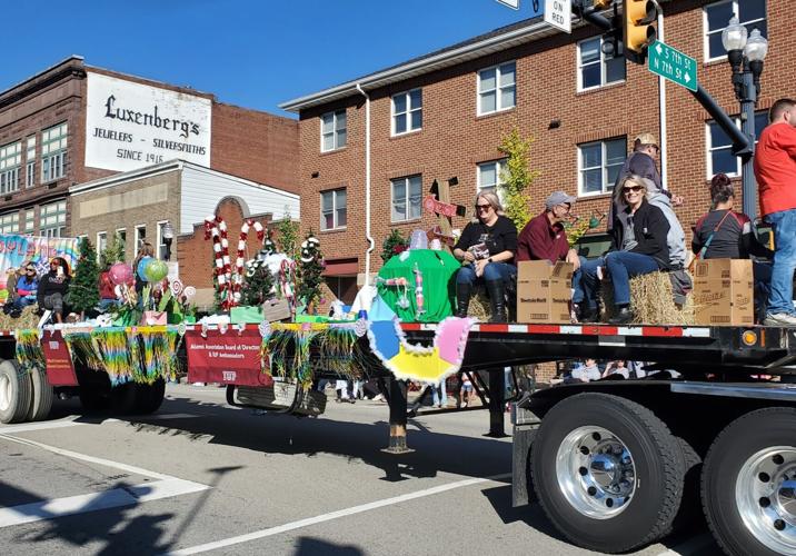 'Candyland' float takes top award in IUP Homecoming Parade | News ...