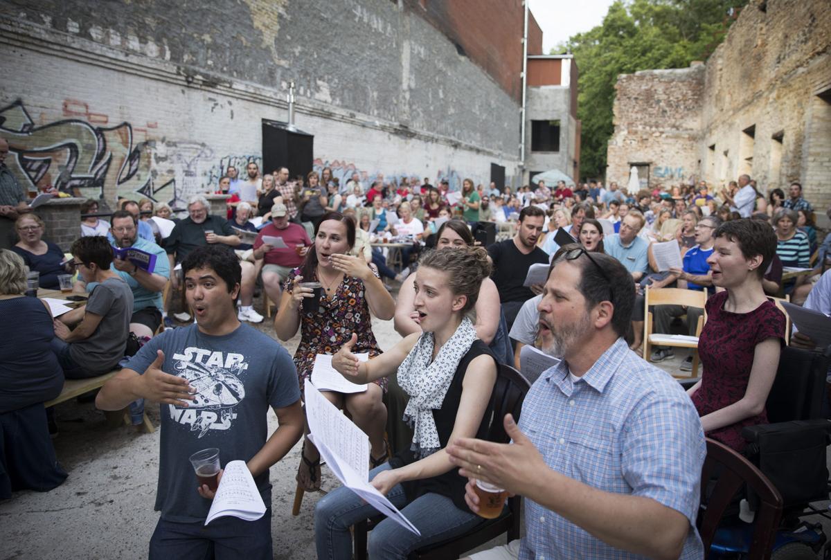 Beer choir combines love of suds, singing | Leisure | indianagazette.com