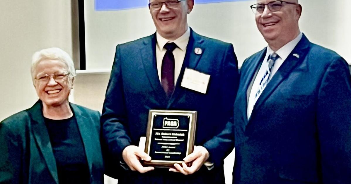 IASD's Heinrich receives state instructional leadership award | News ...