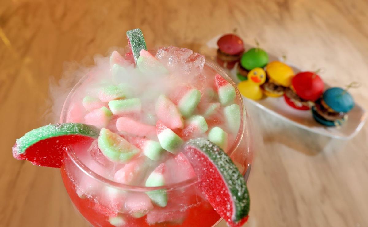 A milkshake garnished with burgers — what could possibly go wrong? | Food | indianagazette.com