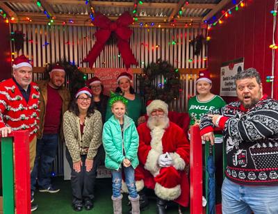 The Indiana Players invites community to join weekend caroling group ...