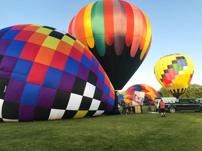 Classic balloons give Des Moines a show for 'Flight Over Des Moines ...