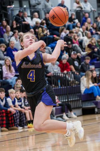 Indianola girls fall to Norwalk | Multimedia | indianola-ia.com
