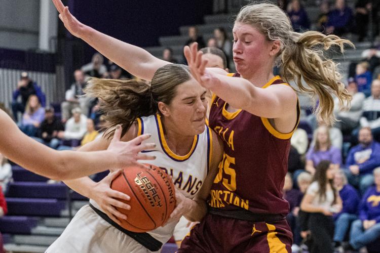 Olson scores 25 as Indianola defeats Pella Christian | Sports ...