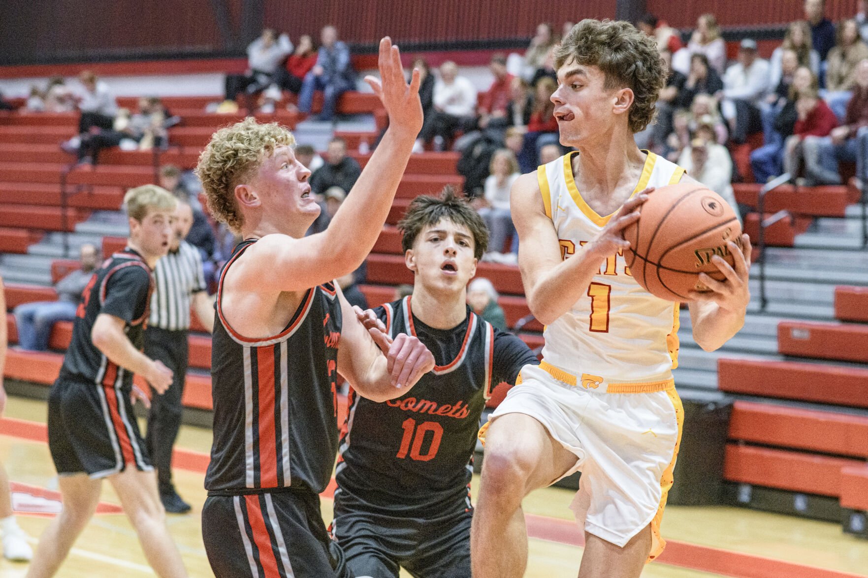 Carlisle boys fall in heartbreaker | Sports | indianola-ia.com