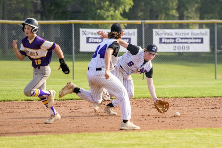 Indianola baseball takes two from Warriors | Sports | indianola-ia.com