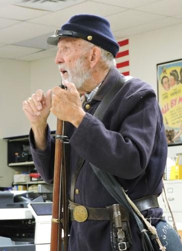 Civil War reenactor performs at WCHS meeting, seeks ‘recruits’ for Log ...