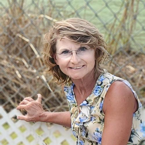 Alexander seeks seat on Indianola School Board to continue her lifelong ...