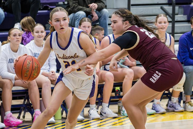 Indianola girls dominate | Multimedia | indianola-ia.com
