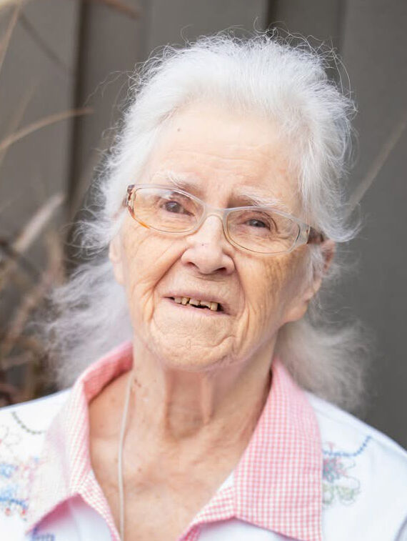 Evelyn Elizabeth Van Syoc Hopper, Toledo | Obituaries | indianola-ia.com