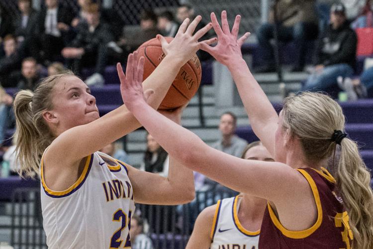 Olson scores 25 as Indianola defeats Pella Christian | Sports ...