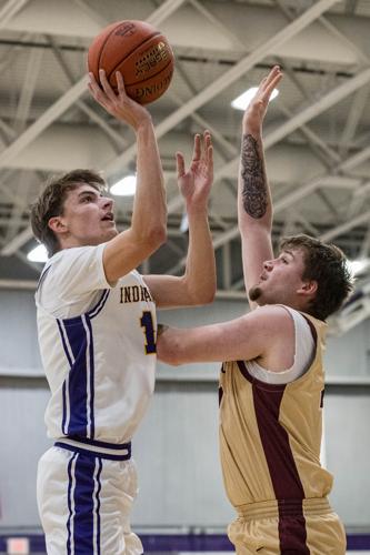 Indianola boys move to 4-0 | Multimedia | indianola-ia.com