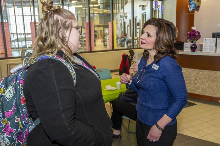 Community toasts YMCA's Hulen at reception | Photos | indianola-ia.com