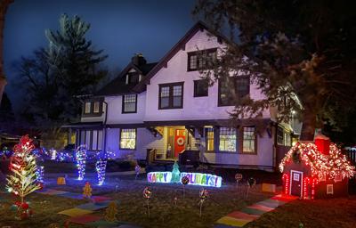 Pick the winning light display at Simpson College president's home ...