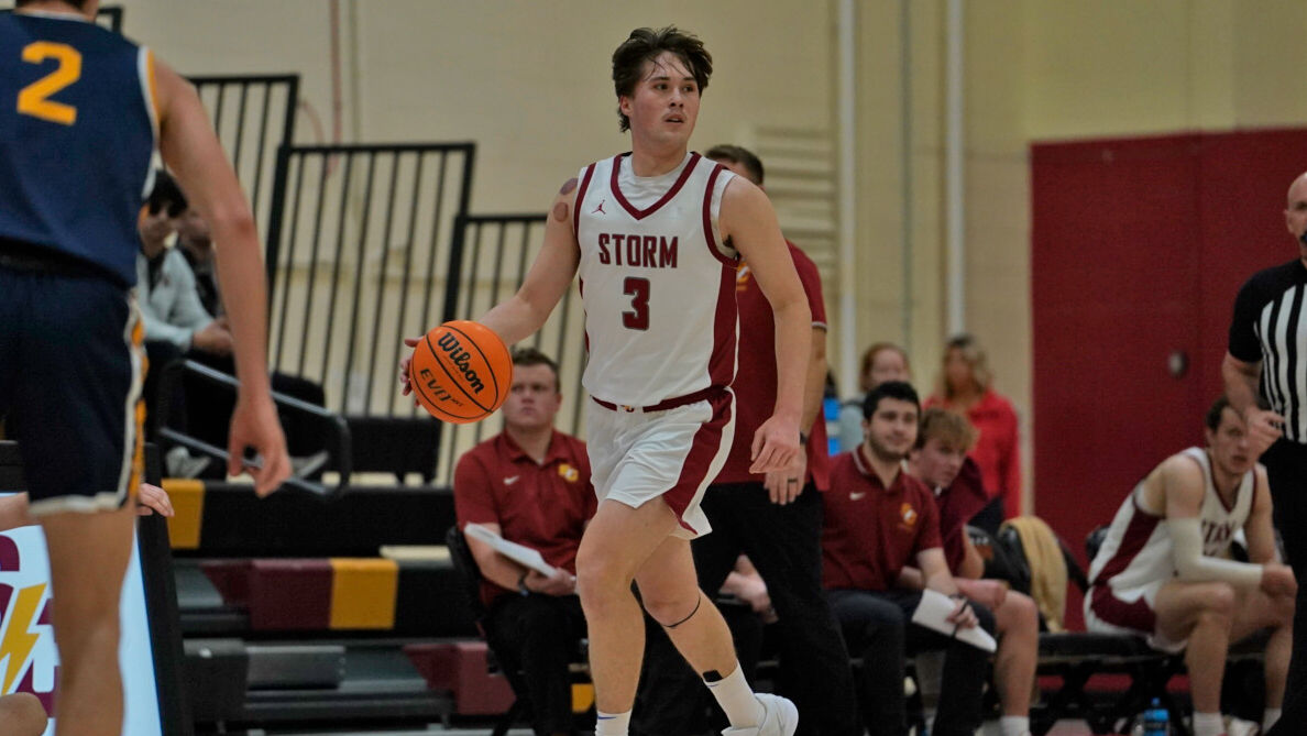 Simpson men's basketball team erupts after halftime, earn first A-R-C ...