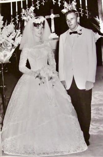 Saddoris' celebrate 60th with card shower | News | indianola-ia.com