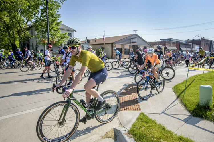 Riding rock roads for Kiya Koda | Multimedia | indianola-ia.com