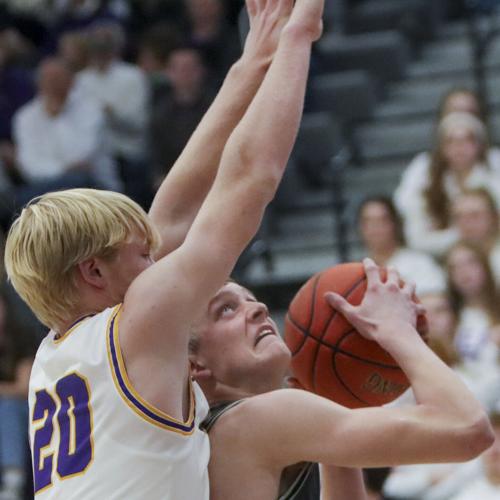 IHS boys edge NHS | Multimedia | indianola-ia.com