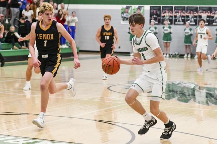Warhawk boys keep win streak alive | Sports | indianola-ia.com