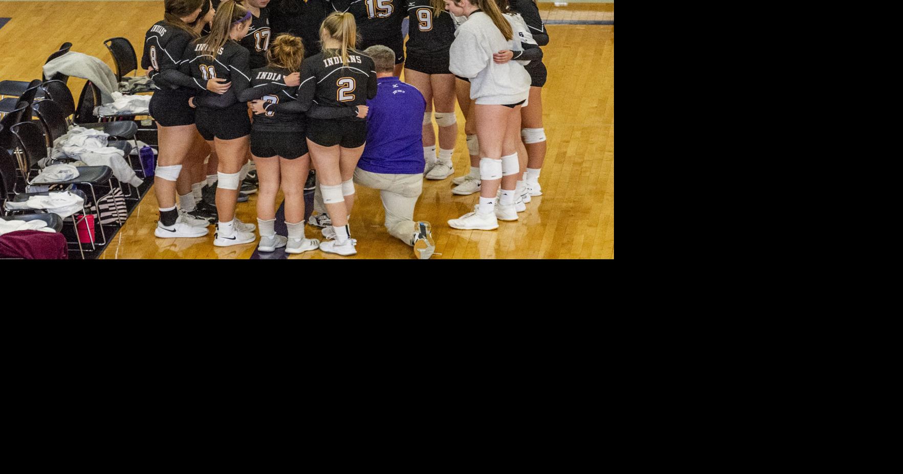IHS volleyball plays at home tournament | Sports | indianola-ia.com