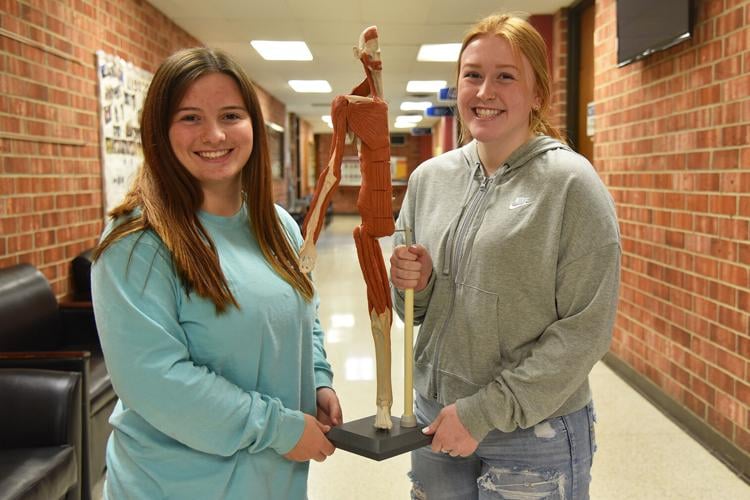 Local students part of anatomy in clay at DMACC | News | indianola-ia.com