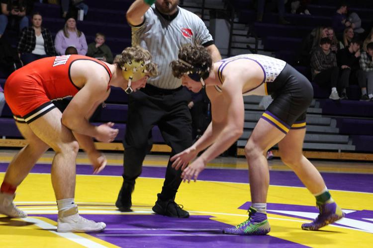 Indianola edges Creston in unusual Tuesday meet | Sports | indianola-ia.com