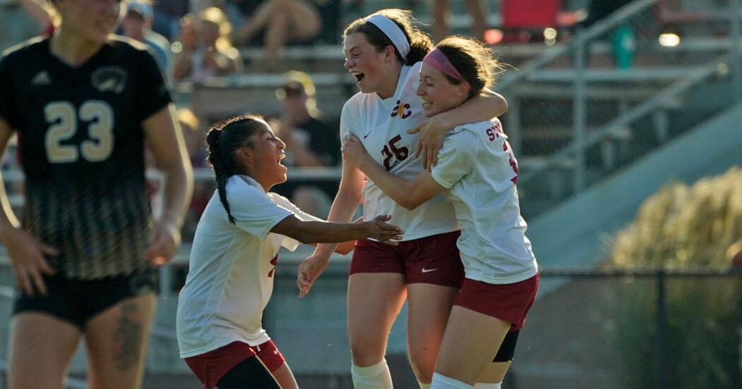 Simpson turns up the heat after halftime, defeats Nebraska Wesleyan 5-0 ...