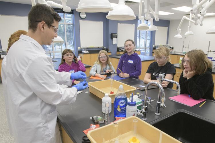 Science plus math equals fun | Multimedia | indianola-ia.com